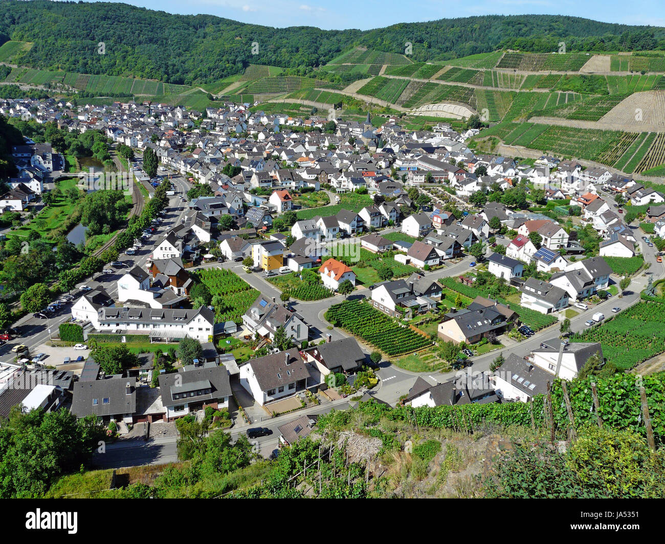 spa, mineral spring, medicinal spring, community, village, market town ...