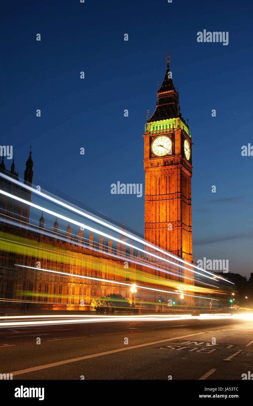 London road clock hi-res stock photography and images - Alamy