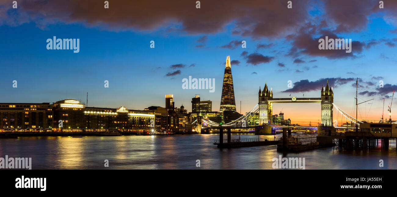 Panoramic view at night hi-res stock photography and images - Alamy