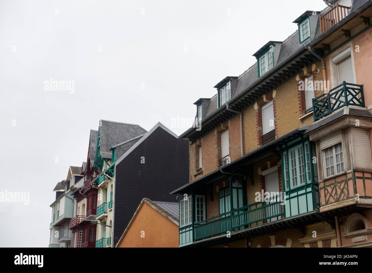 Traditional norman houses hi-res stock photography and images - Alamy