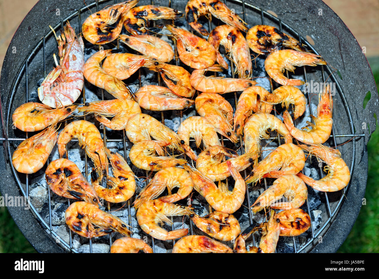 Smoking objects hi-res stock photography and images - Alamy