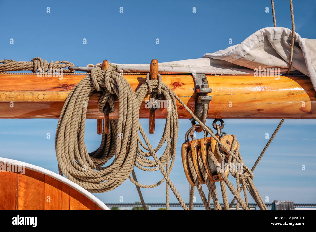 masts and ropes of a large sailing ship Stock Photo - Alamy