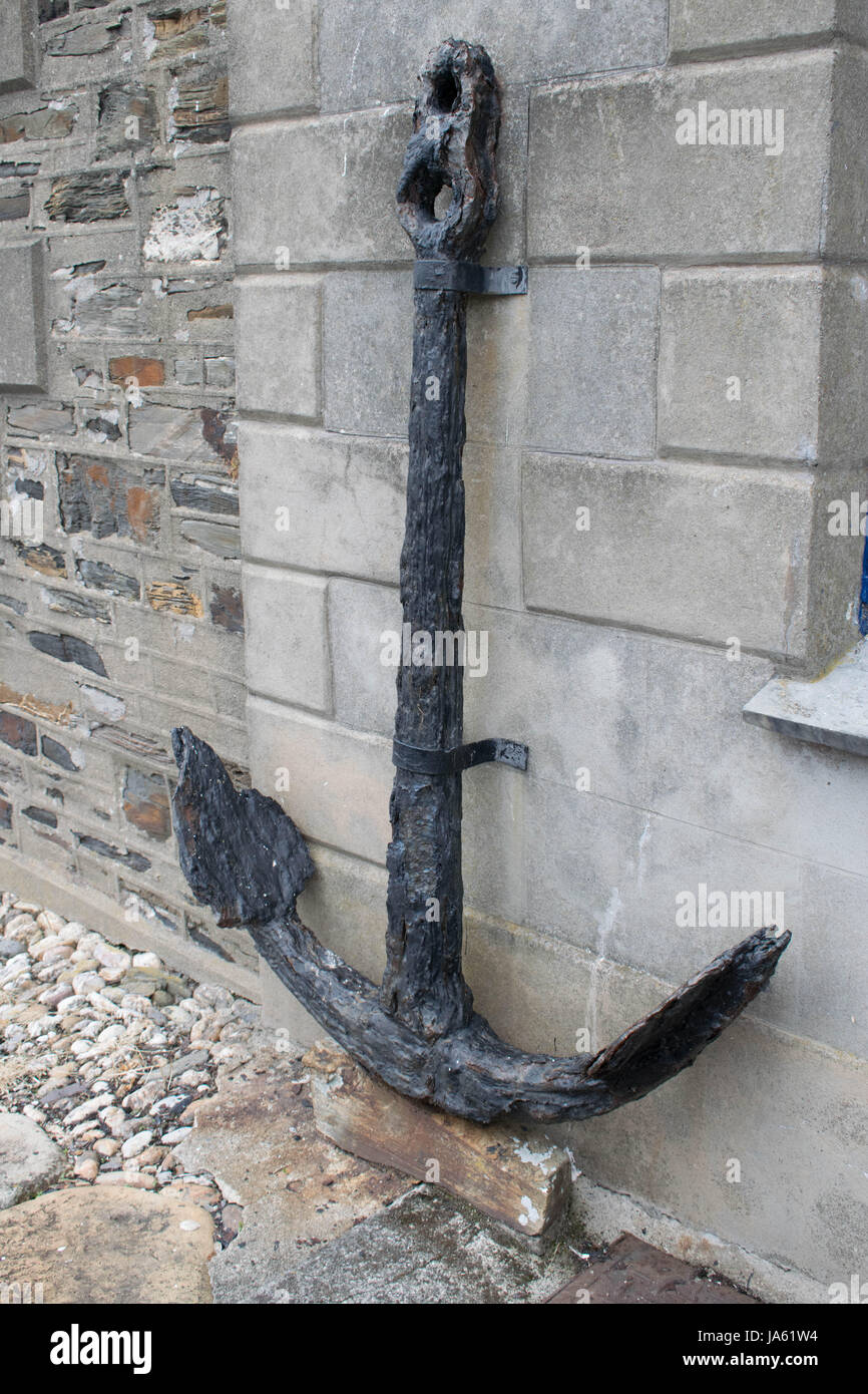 Old anchor on display hi-res stock photography and images - Alamy