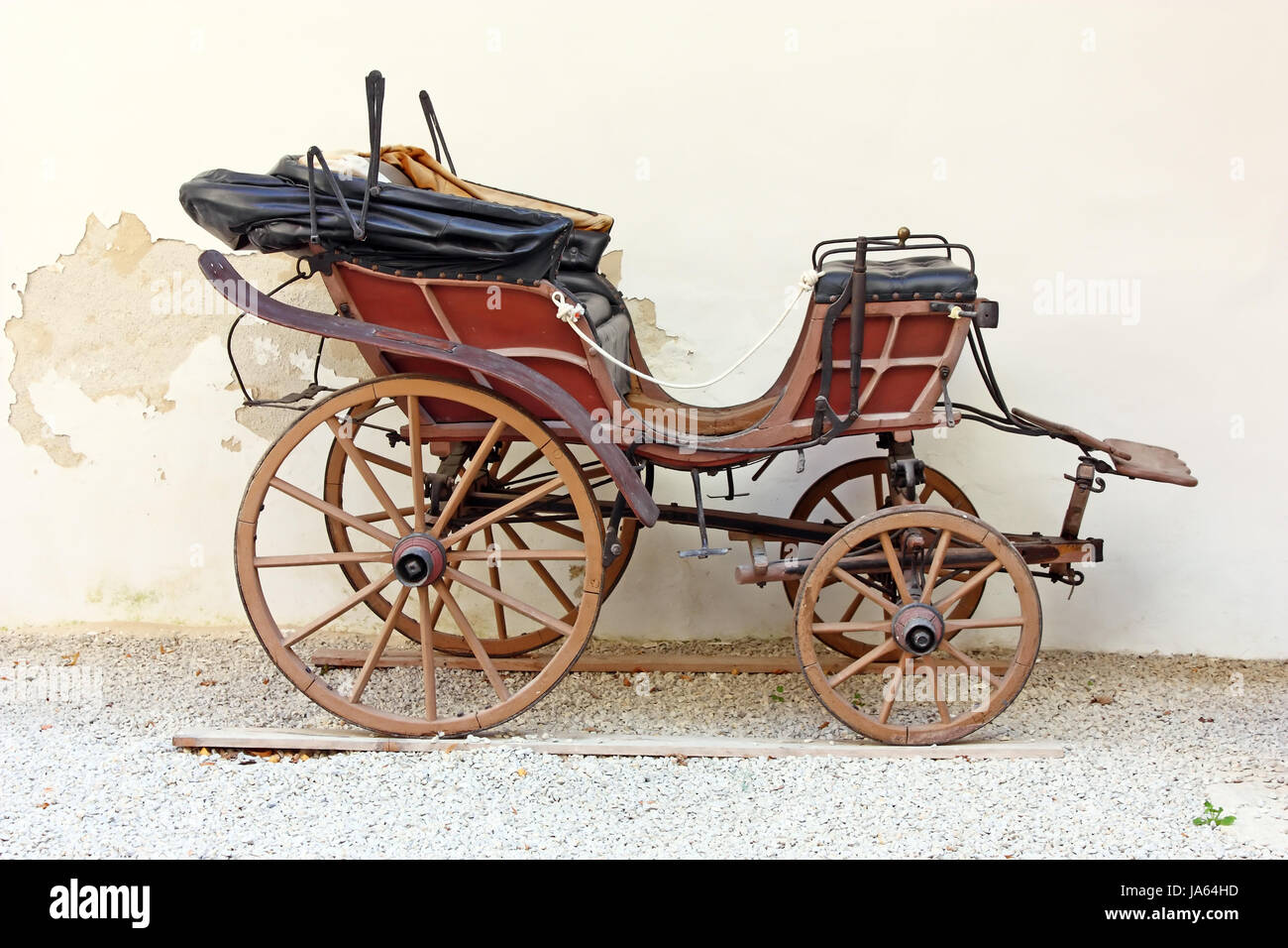 Old carriage vehicle hi-res stock photography and images - Alamy