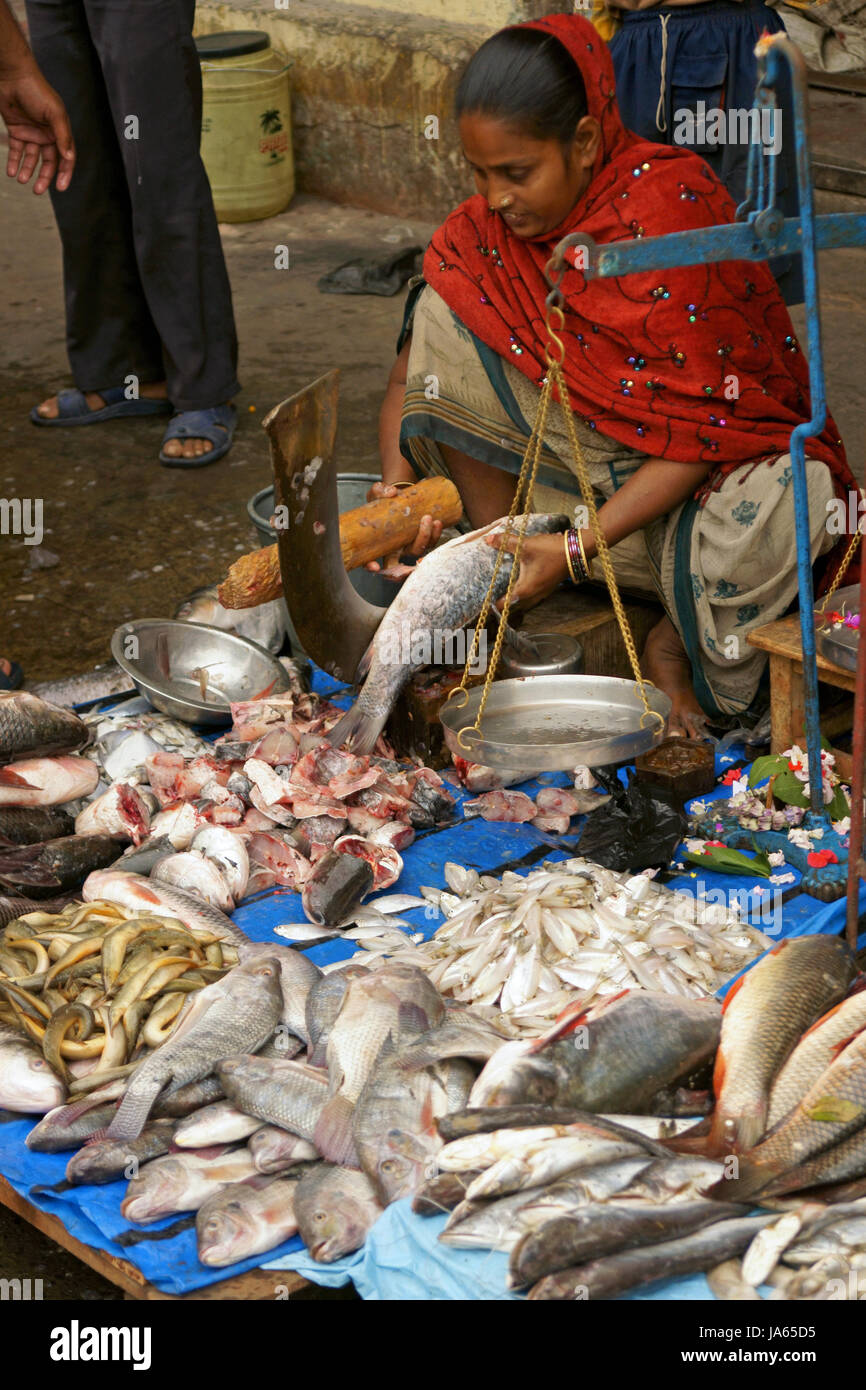Fish market of kolkata hi-res stock photography and images - Alamy