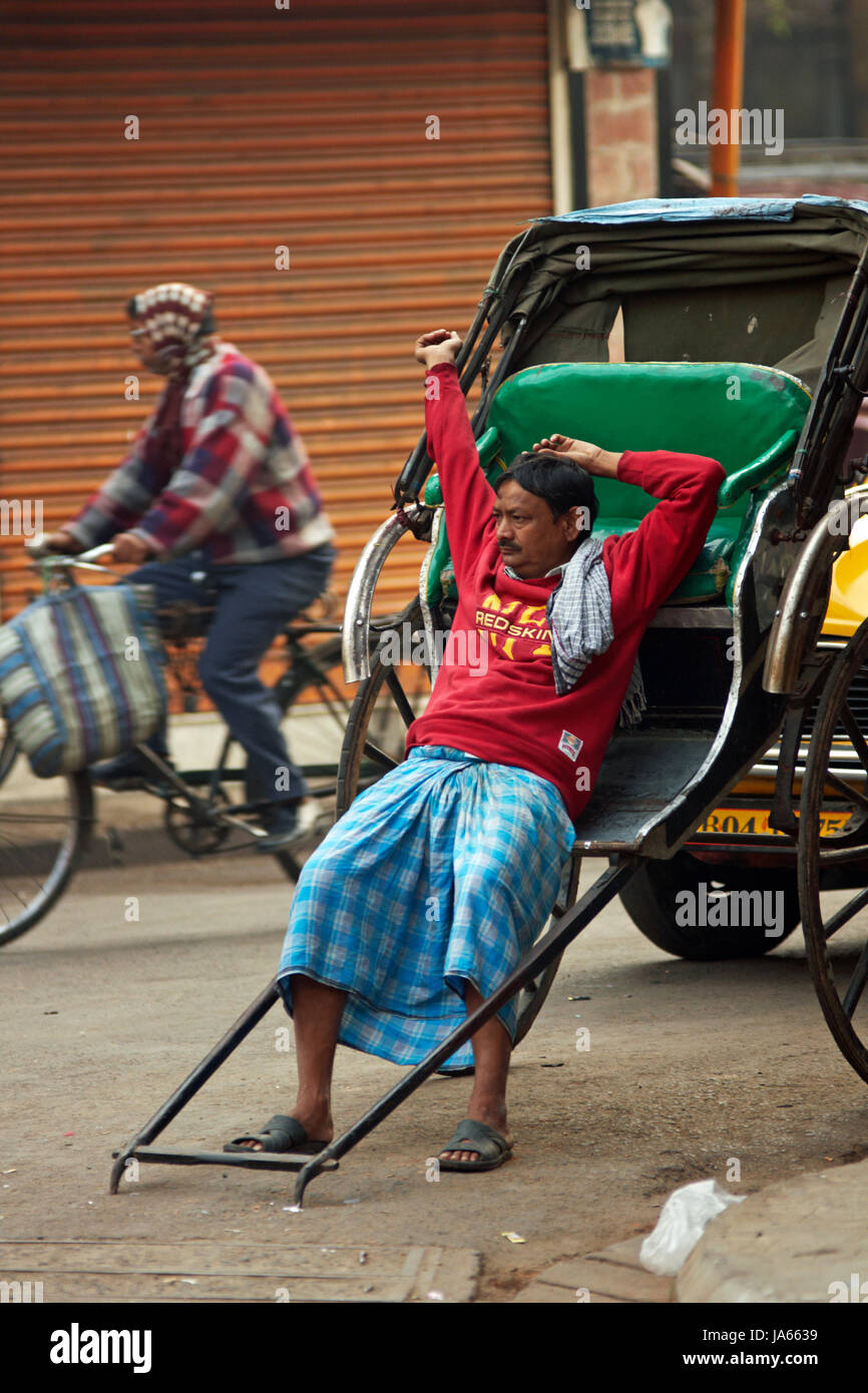 Hand pull rickshaw wheel hi-res stock photography and images - Alamy
