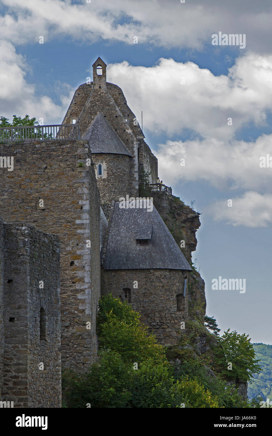 Robber knight castle hi-res stock photography and images - Alamy