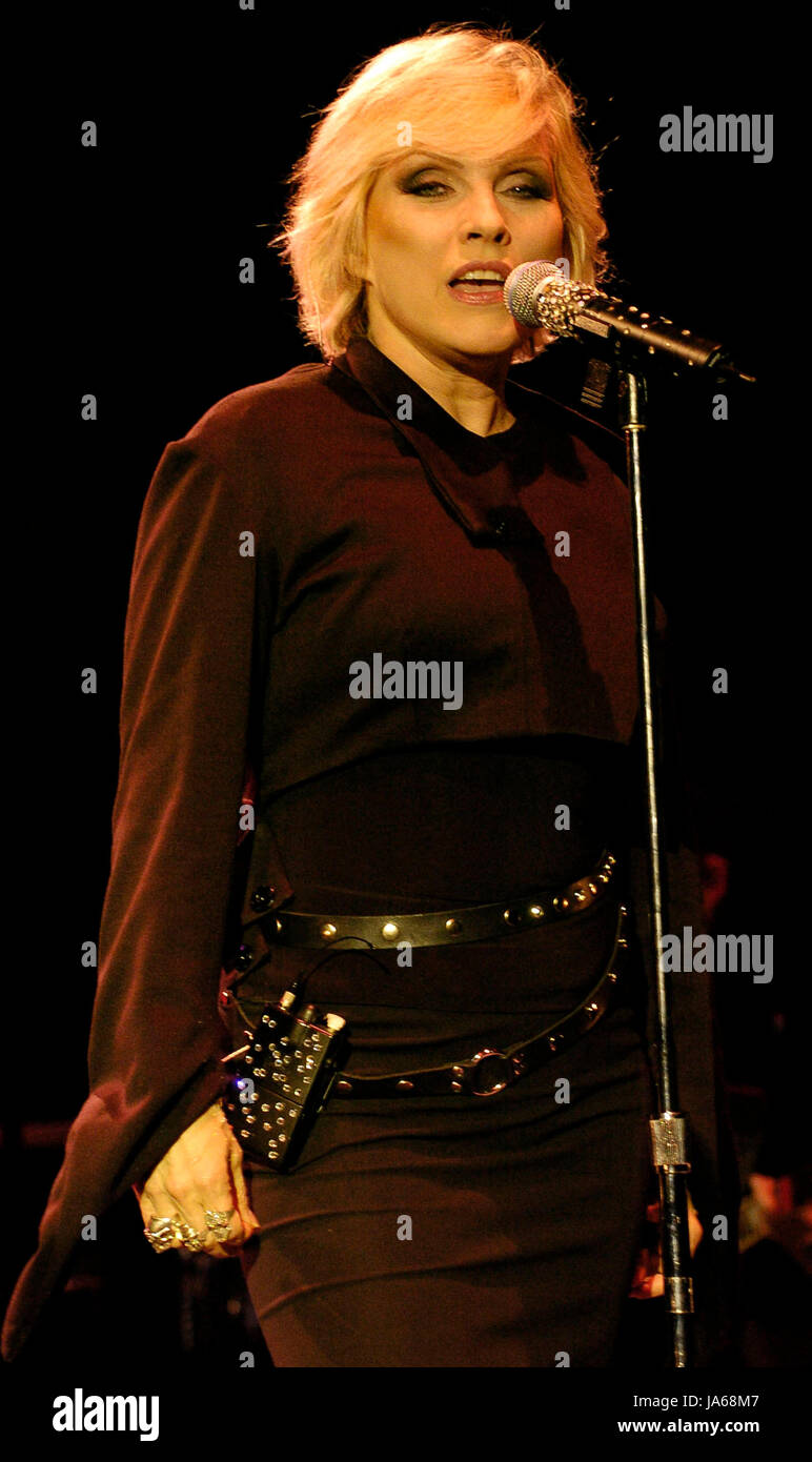 Debbie Harry Live Concert High Resolution Stock Photography and Images ...