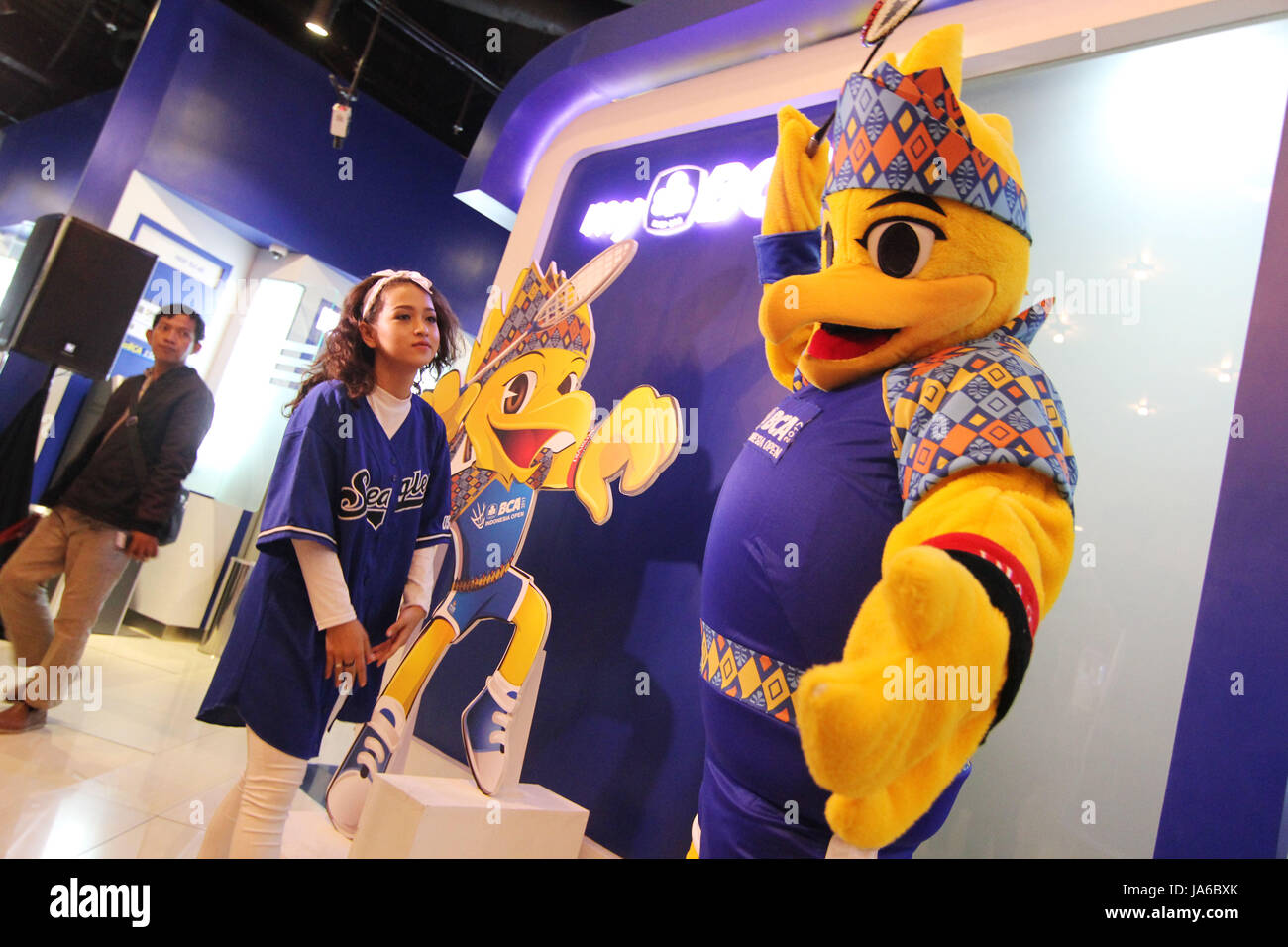 The people of Jakarta and its environs that enliven Mal Kota Kasablanka ...