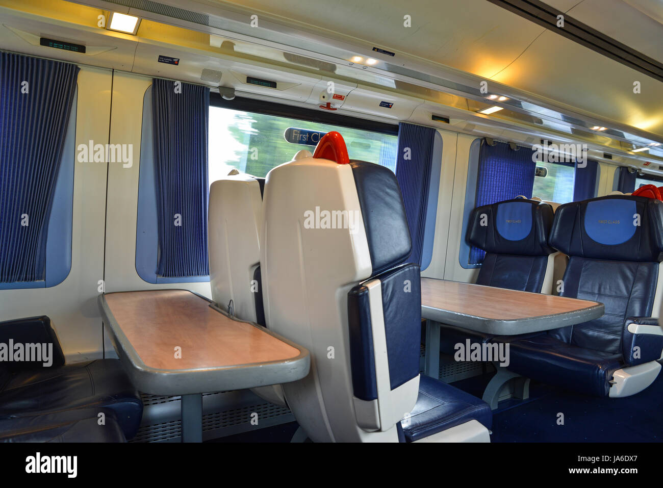 First class train carriage hi-res stock photography and images - Alamy