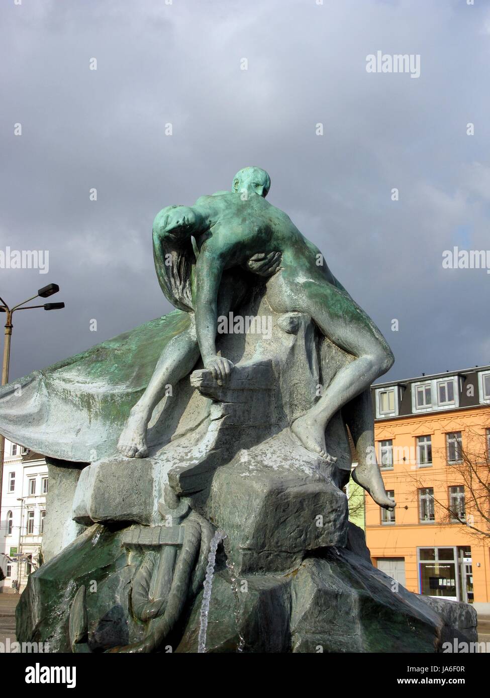 Statue rescue hi-res stock photography and images - Alamy