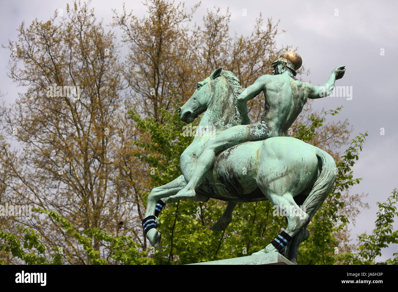 monument, tree, trees, landscape format, bronze, monument, memorial ...