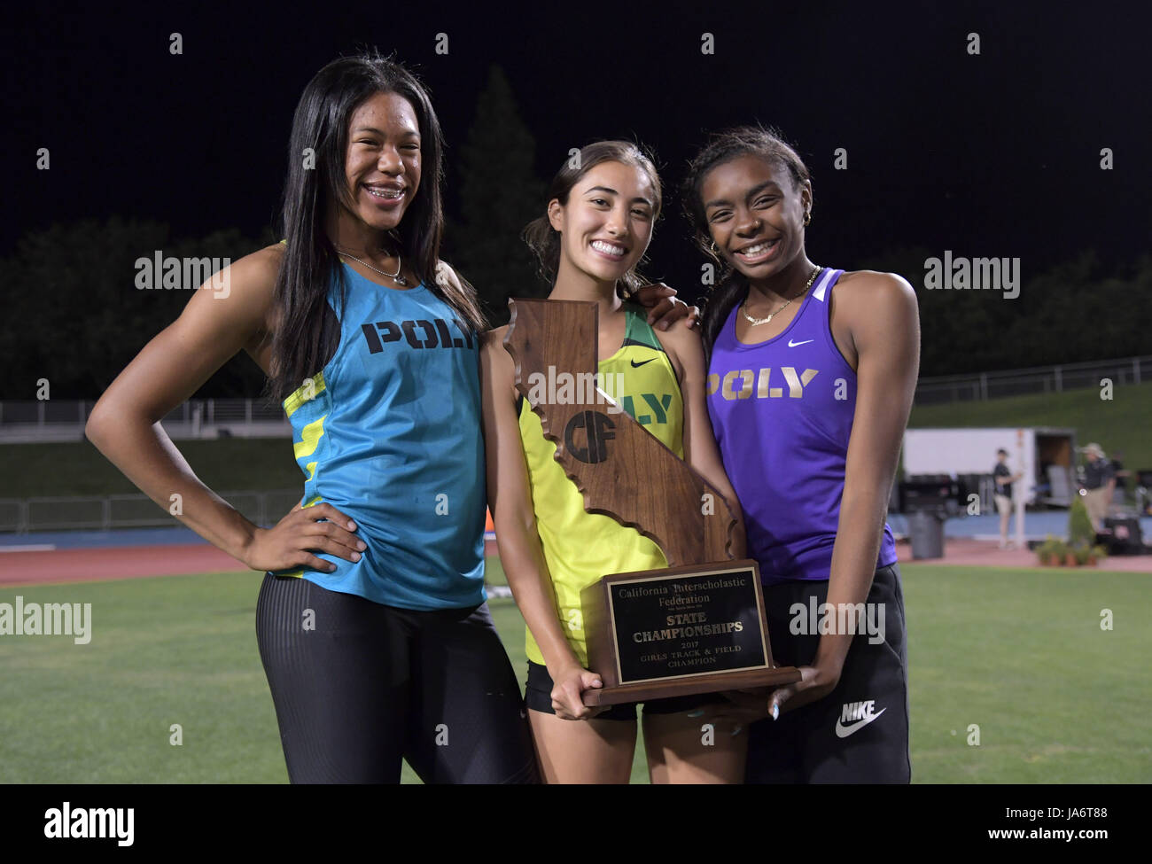 Ariyonna Augustine (left), Melissa Tanaka (center) and Zhane Smith of ...