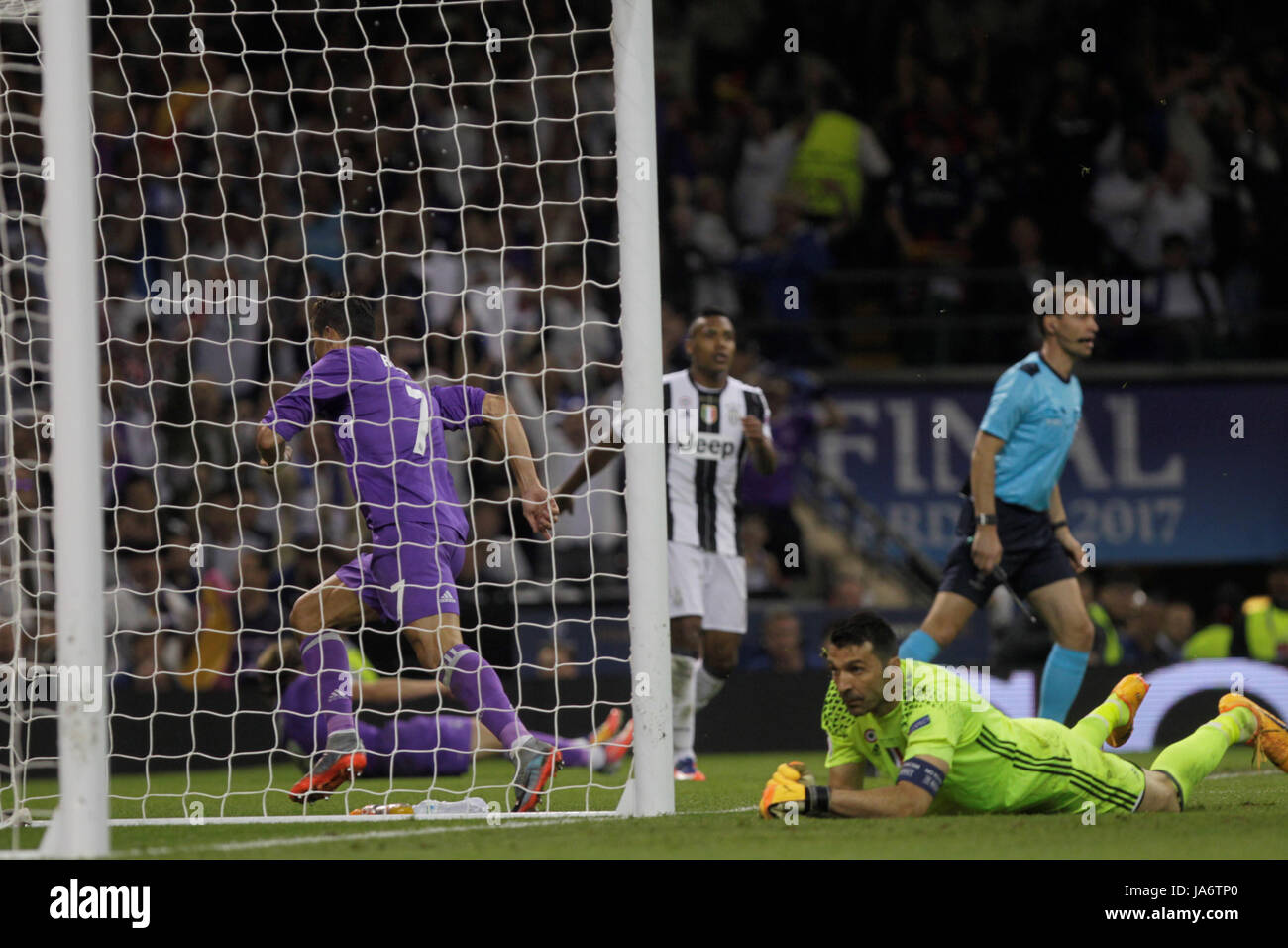 Cristiano ronaldo final 2017 cardiff hi-res stock photography and ...