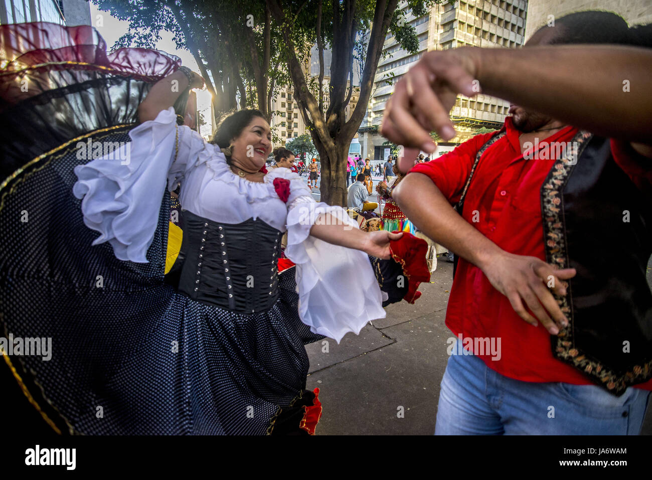 Sao Paulo, Brazil. 4th June, 2017. Gypsies dance on Avenida Paulista on ...