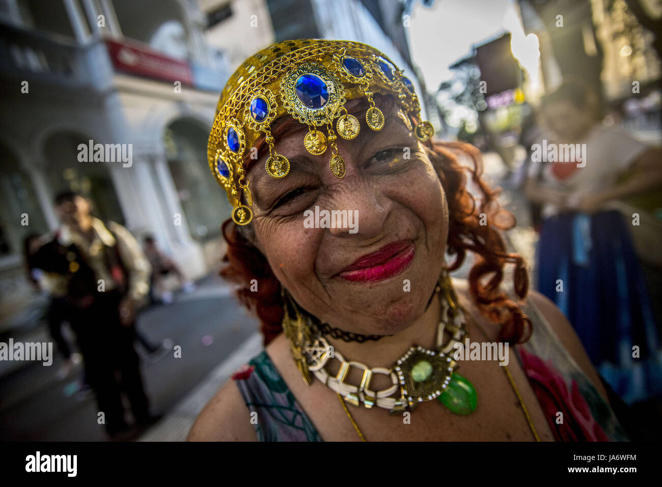 Sao Paulo, Brazil. 4th June, 2017. Gypsies dance on Avenida Paulista on ...