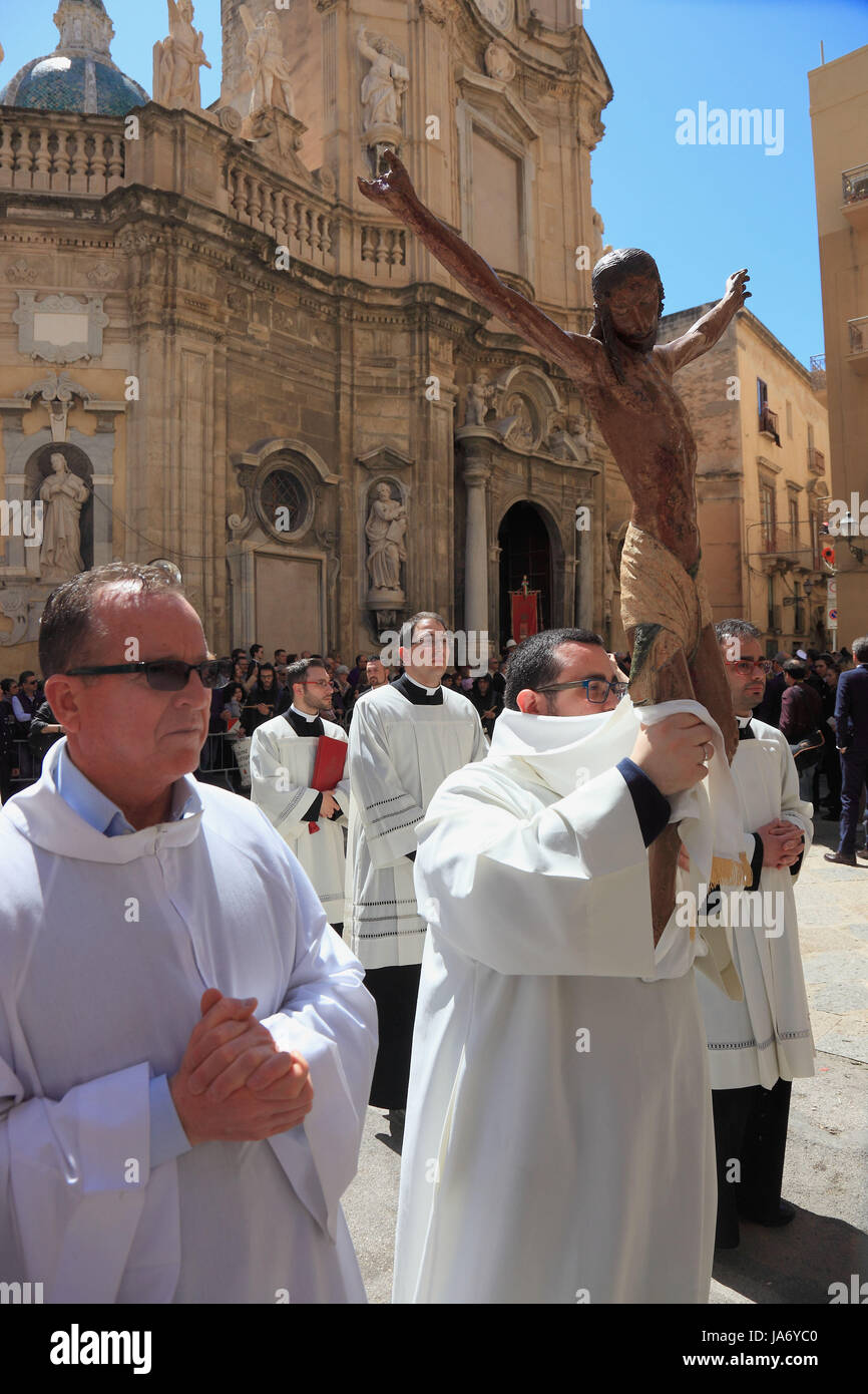 Sicily, Trapani, people and groups accompany the mystery procession La ...