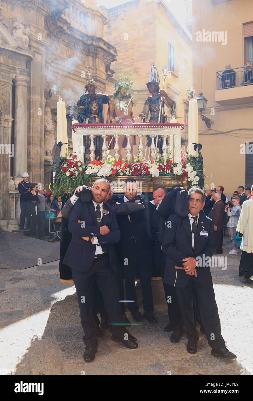 Sicily, Trapani, Good Friday Mysterious procession La Processione dei ...