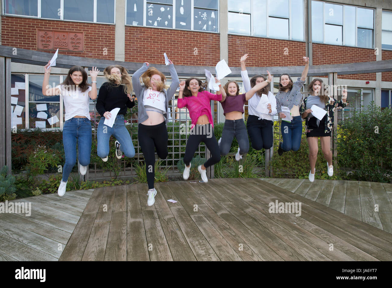 6th grade girls hi-res stock photography and images - Alamy