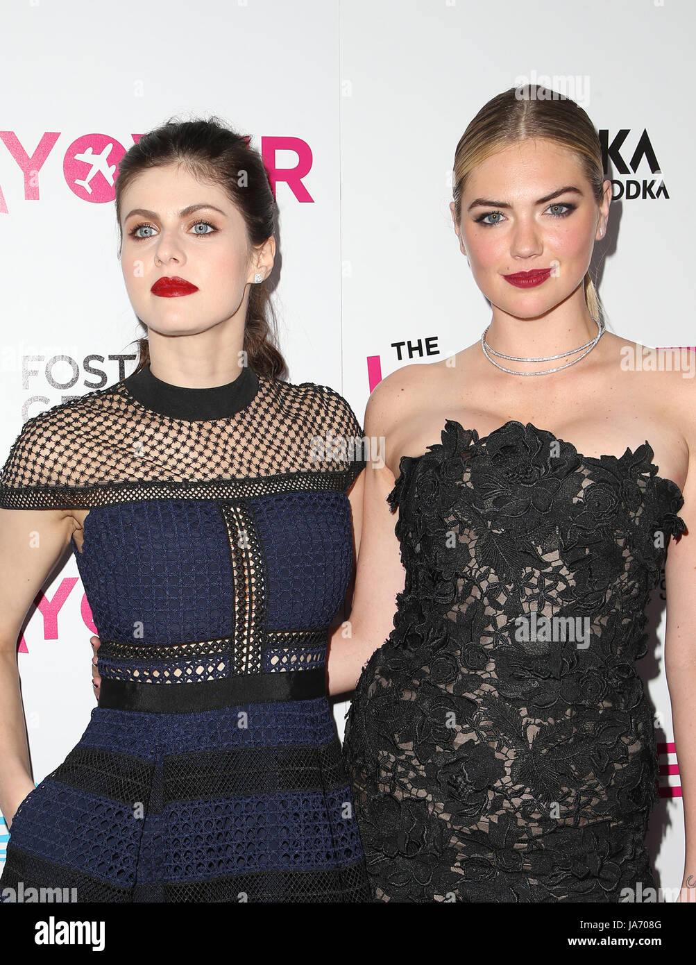 Hollywood, USA. 23rd Aug, 2017. Alexandra Daddario,Kate Upton. Premiere ...