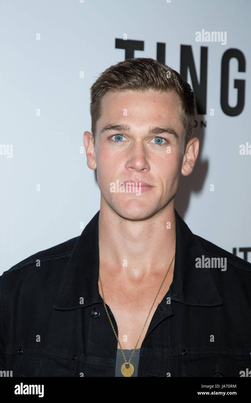 Taylor john smith celebrities hi-res stock photography and images - Alamy