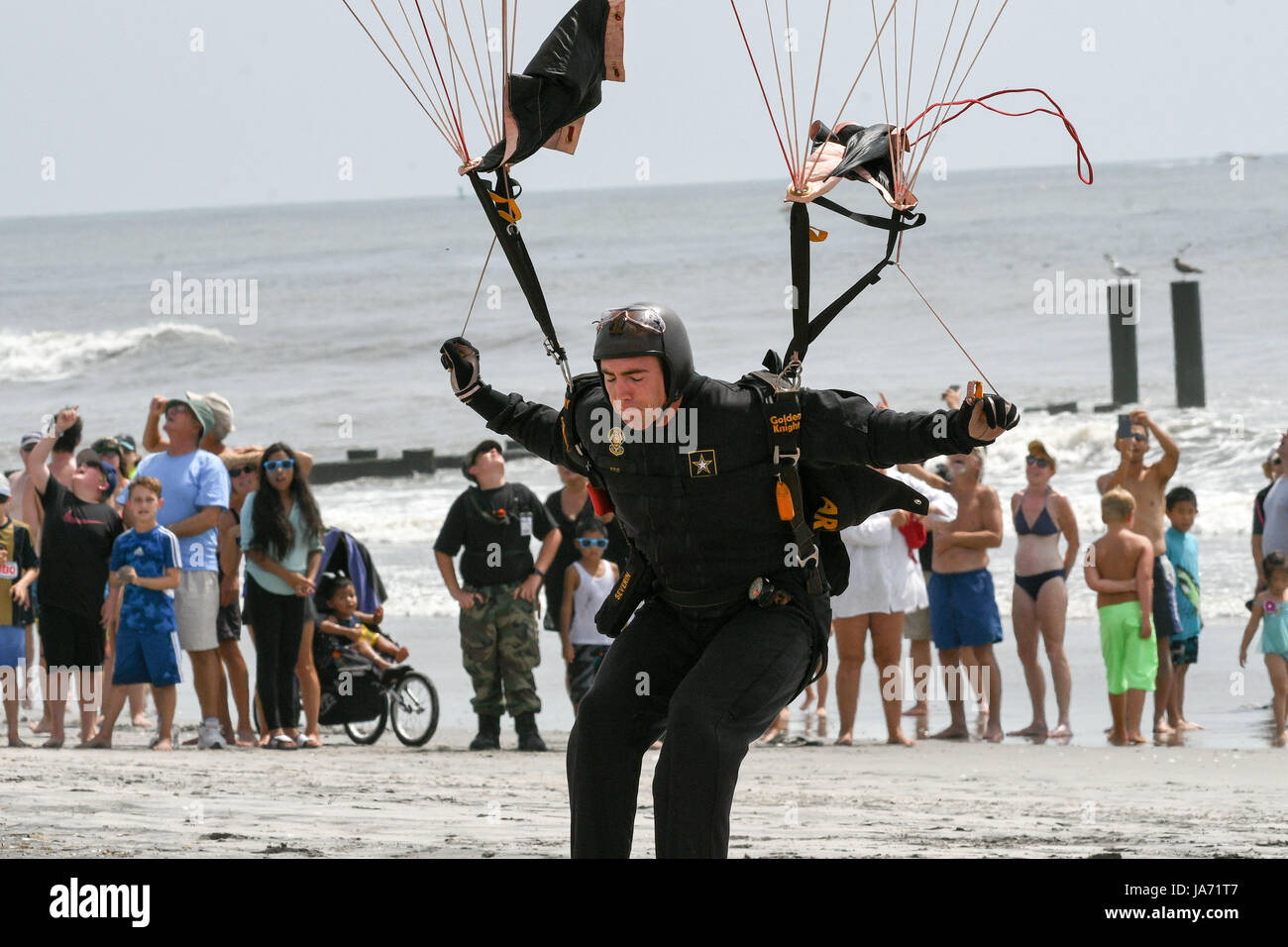 Atlantic City, New Jersey, USA. 23rd Aug, 2017. The Army's Golden ...