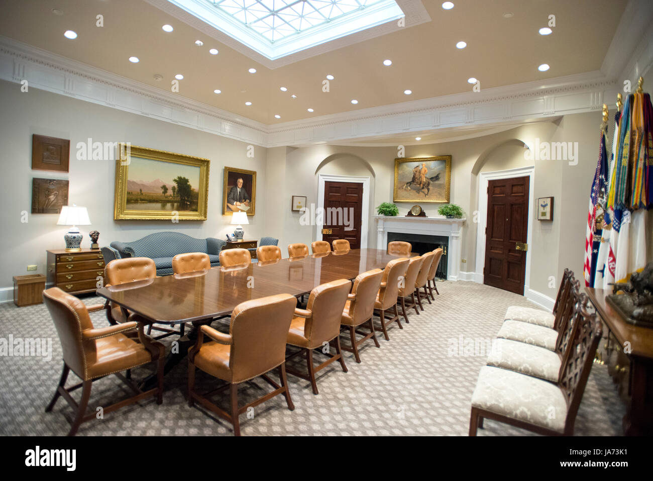 Very high resolution view of the newly renovated interior of the ...