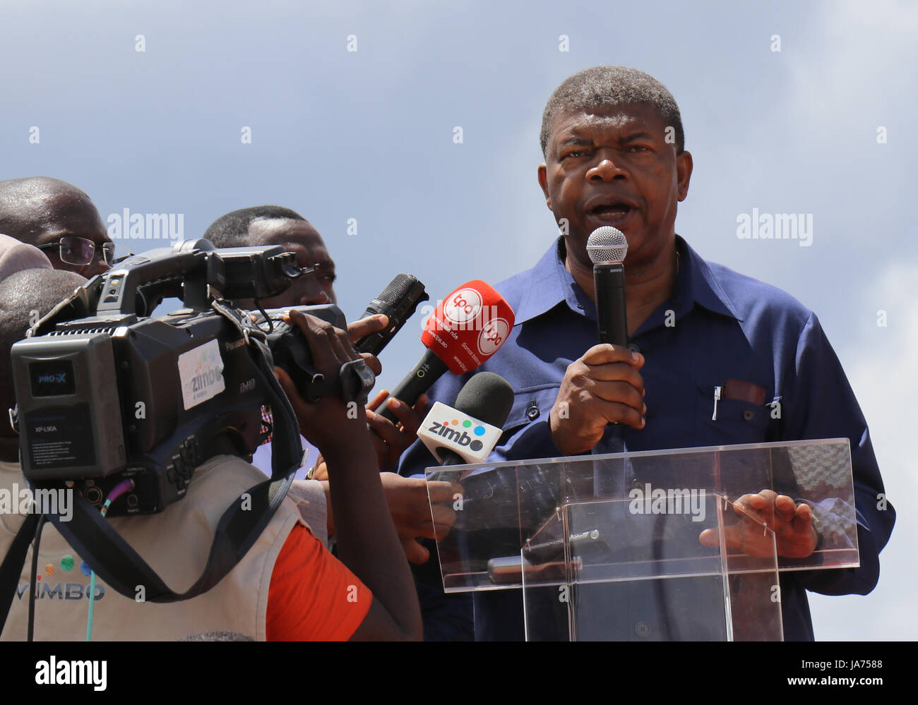 (170824) -- LUANDA, Aug. 24, 2017 (Xinhua) -- Joao Lourenco ...