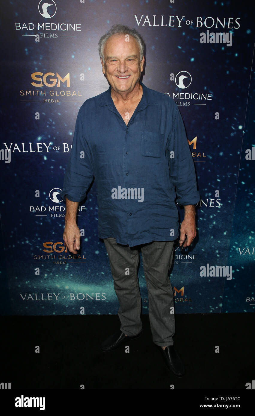 Hollywood, Ca. 24th Aug, 2017. Bill Smitrovich, At Valley Of Bones ...