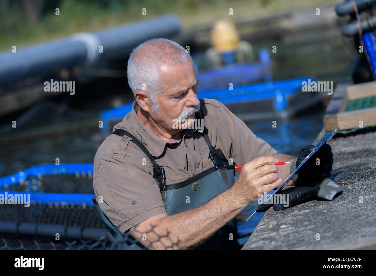 Deckhand work hi-res stock photography and images - Alamy
