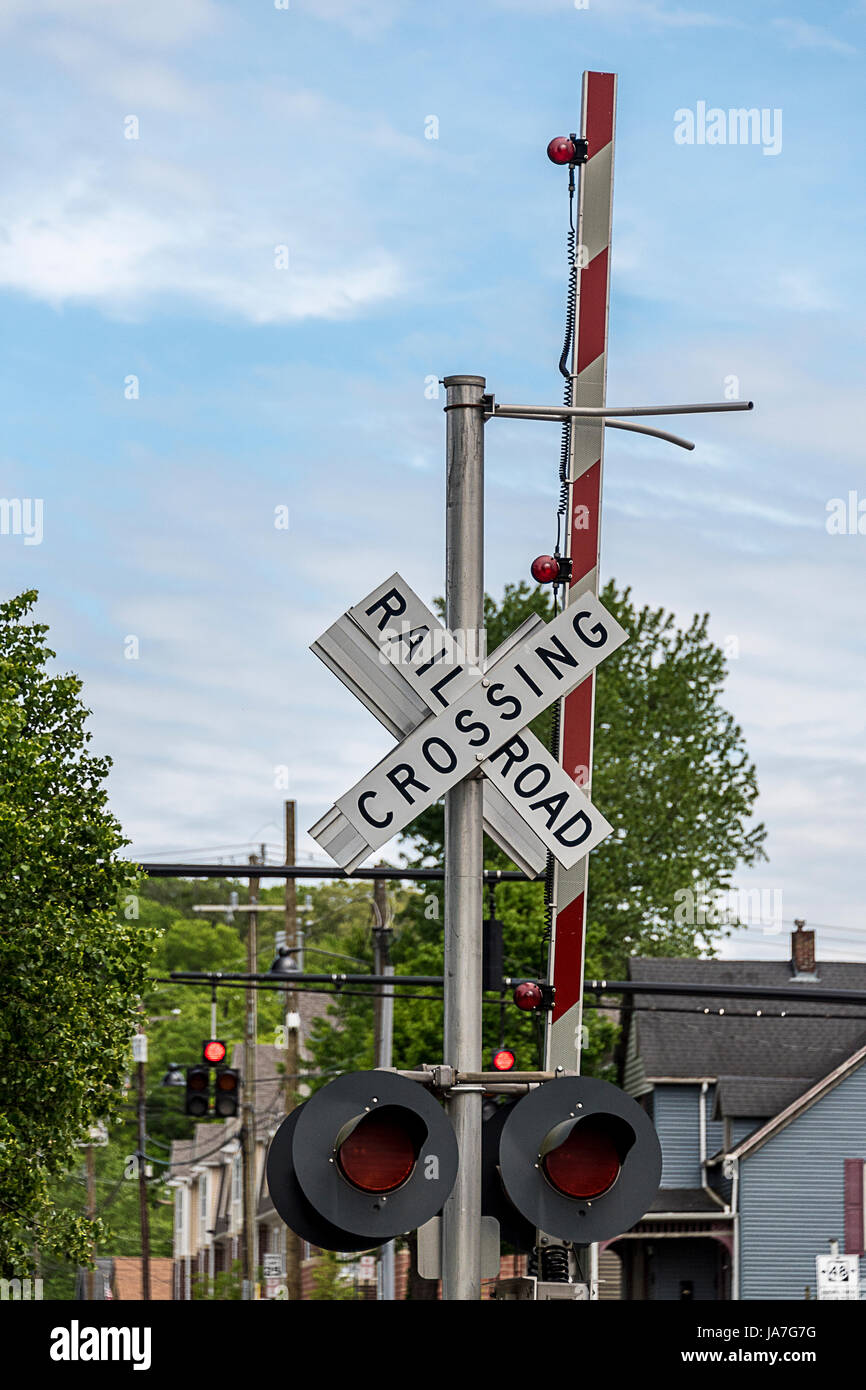 Rr crossing sign hi-res stock photography and images - Alamy