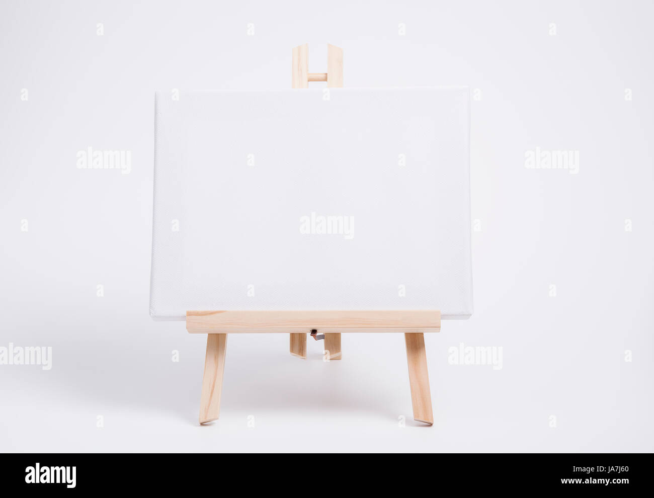 Canvas booth hi-res stock photography and images - Alamy