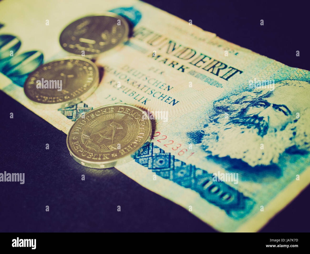 Vintage looking 100 Mark banknote from the DDR (East Germany) with Karl ...