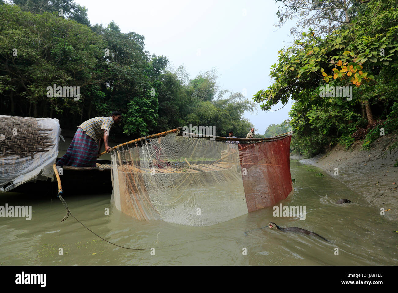 Traditional fishing method hi-res stock photography and images - Alamy