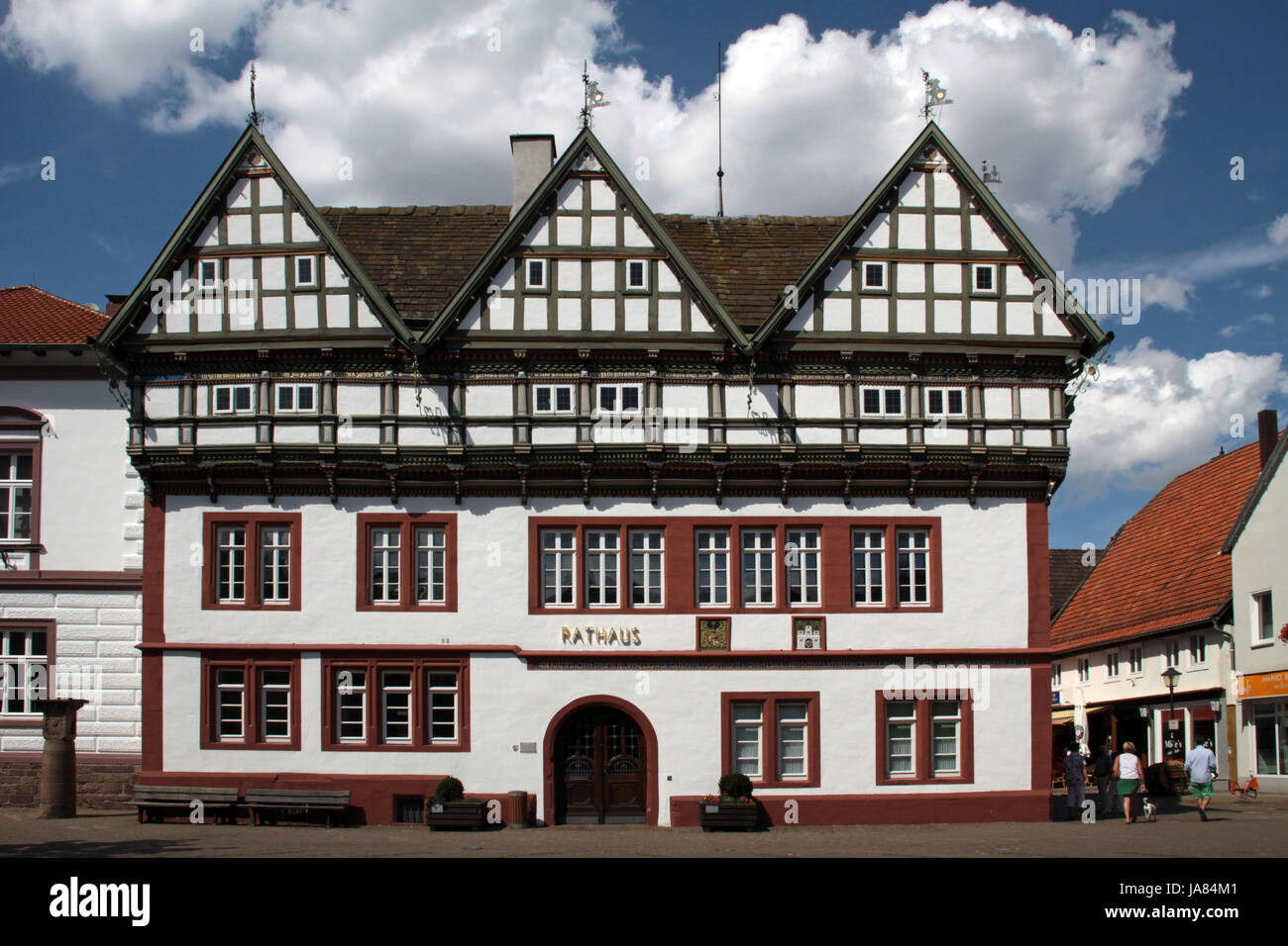 town hall, style of construction, architecture, architectural style ...