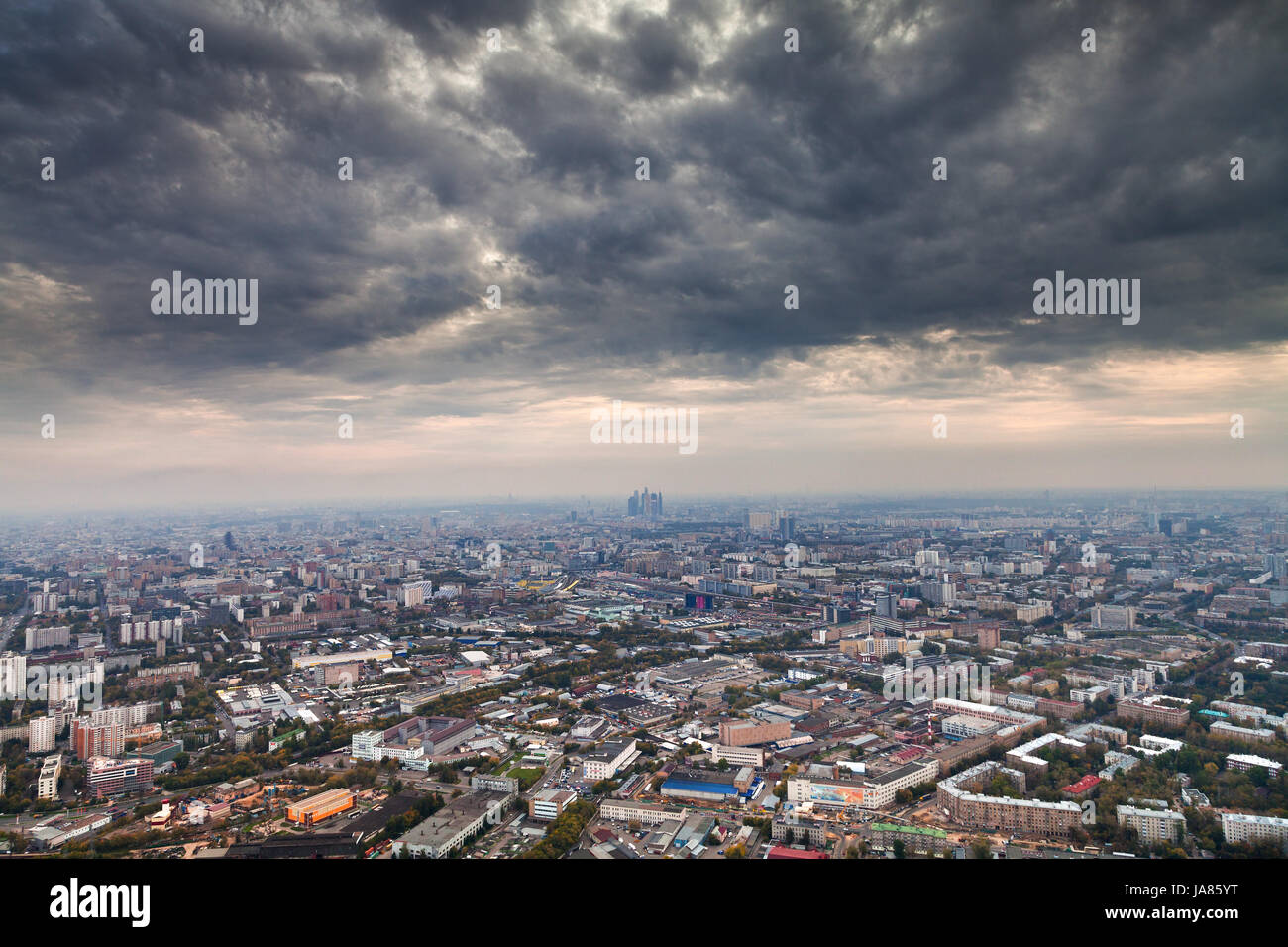 house, building, big, large, enormous, extreme, powerful, imposing ...