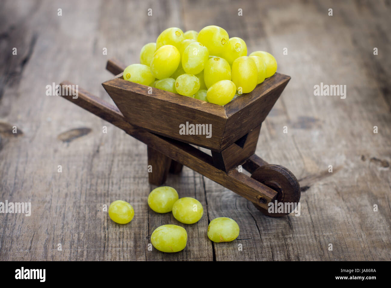 wine, grapes, fruit, wheelbarrow, produce, organic, cart, bunches of ...