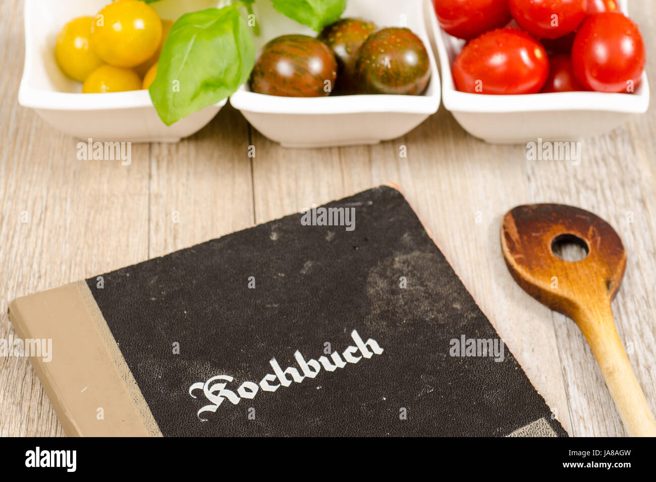 Old cookbook shelf hi-res stock photography and images - Alamy