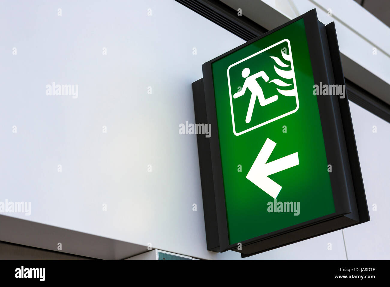 Directional sign airport information hi-res stock photography and ...