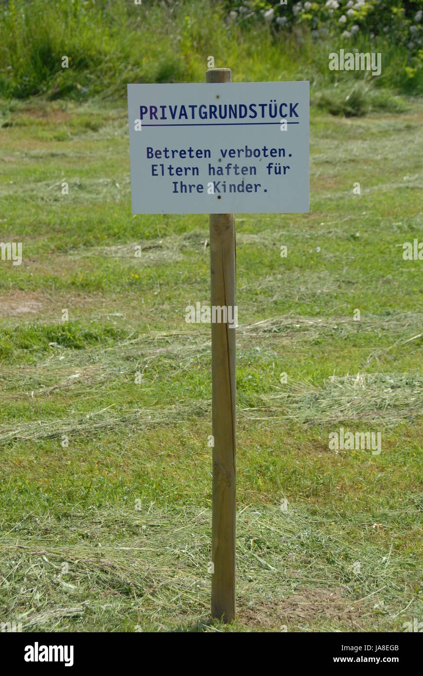 sign, signal, danger, loud, yell, ban, liability, child, children, kids ...