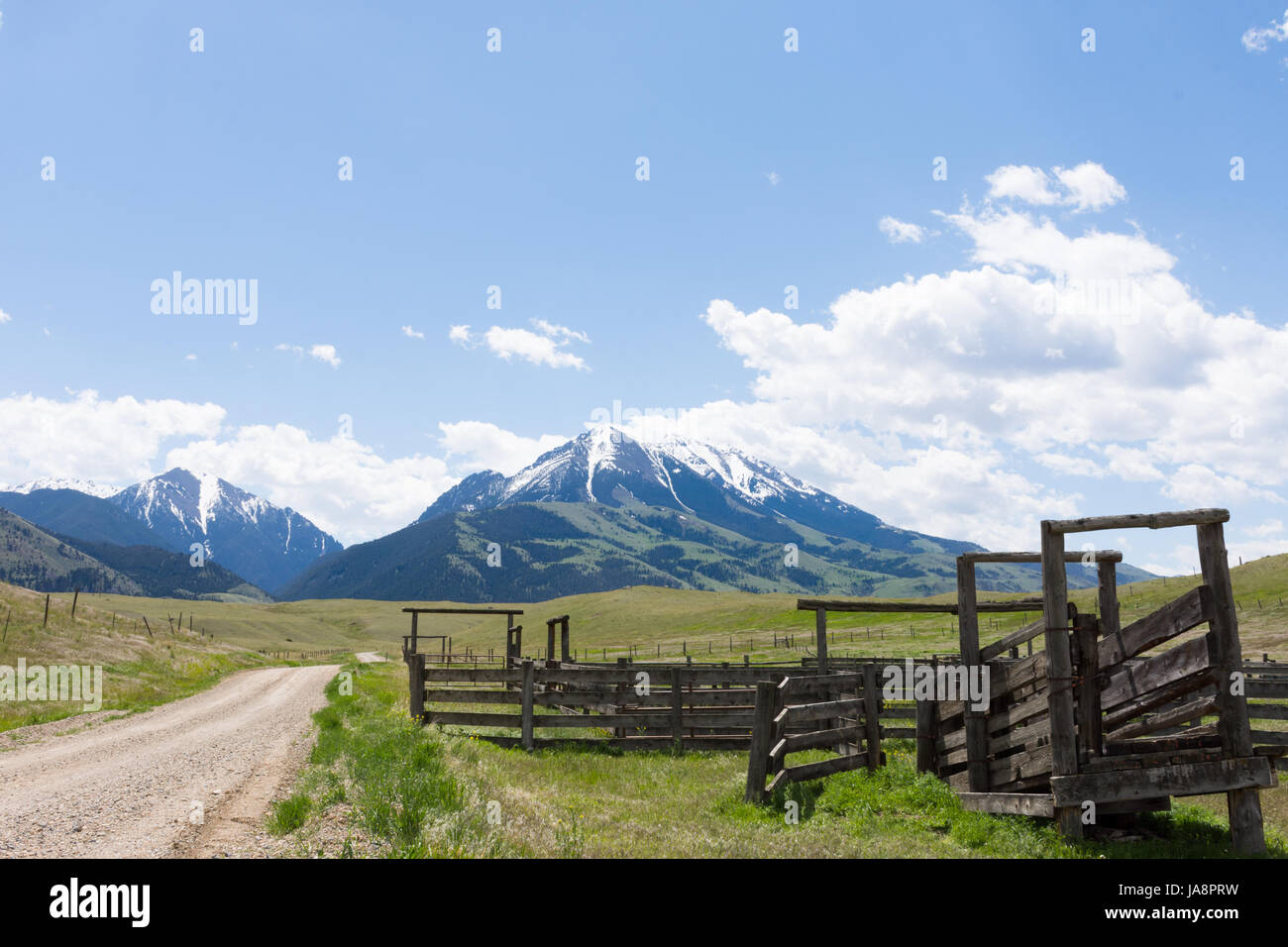 Wooden corral hi-res stock photography and images - Alamy