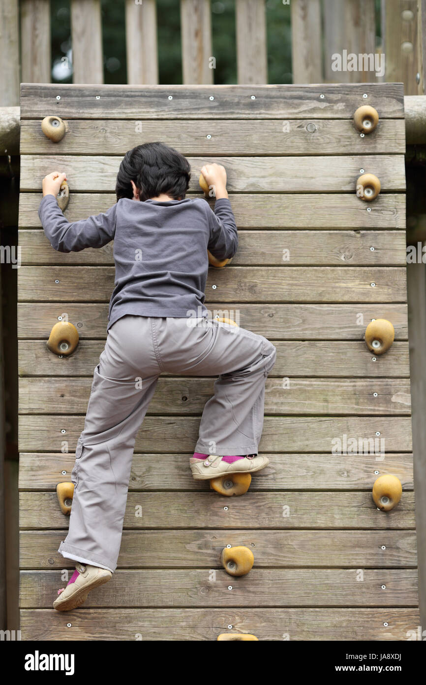 game, tournament, play, playing, plays, played, wall, rise, climb ...