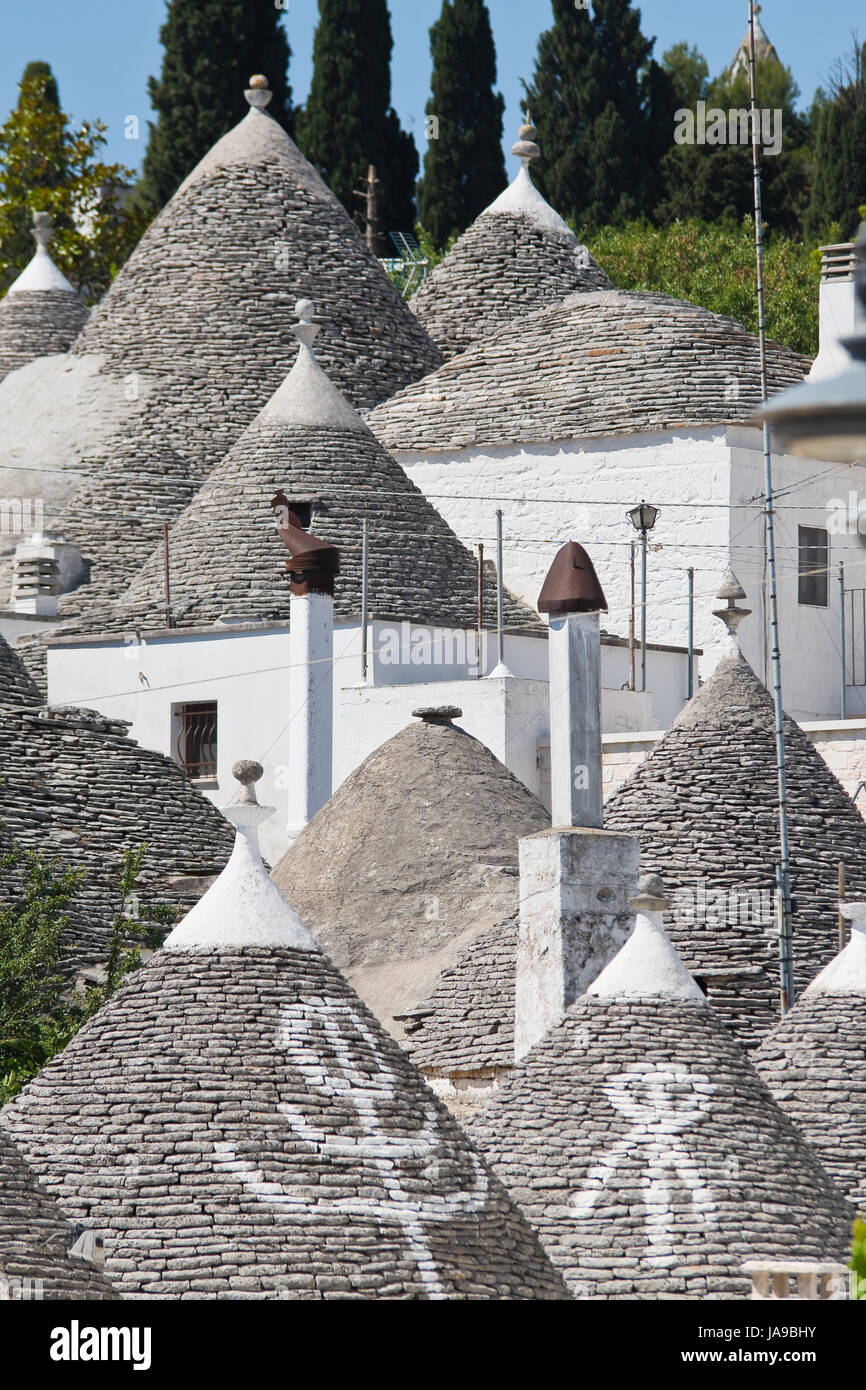 Panoramic view of Alberobello. Puglia. Italy Stock Photo - Alamy