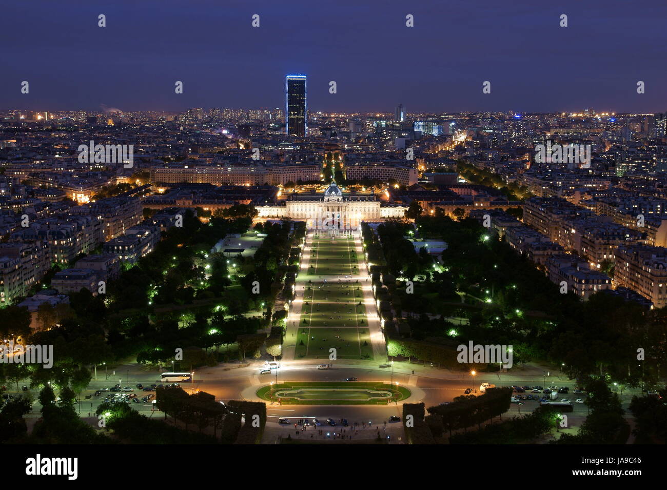 parc du champs de mars Stock Photo - Alamy