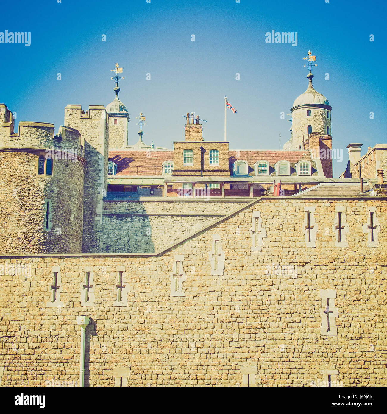 Retro looking tower london hi-res stock photography and images - Alamy