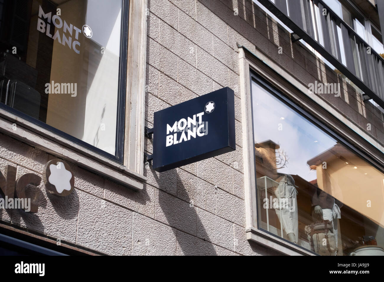 Mont Blanc Brand Logo