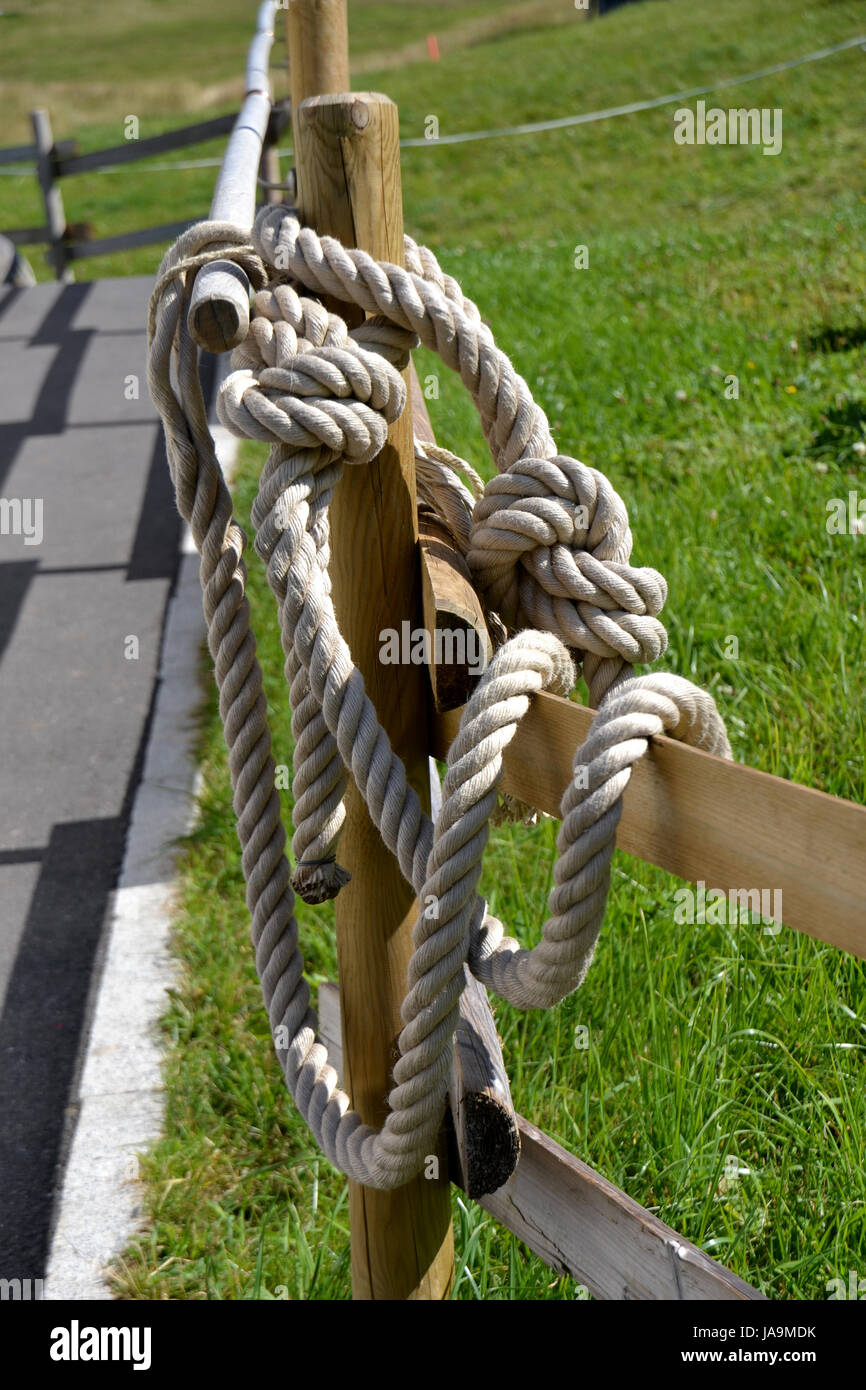 Rope fencing hi-res stock photography and images - Alamy