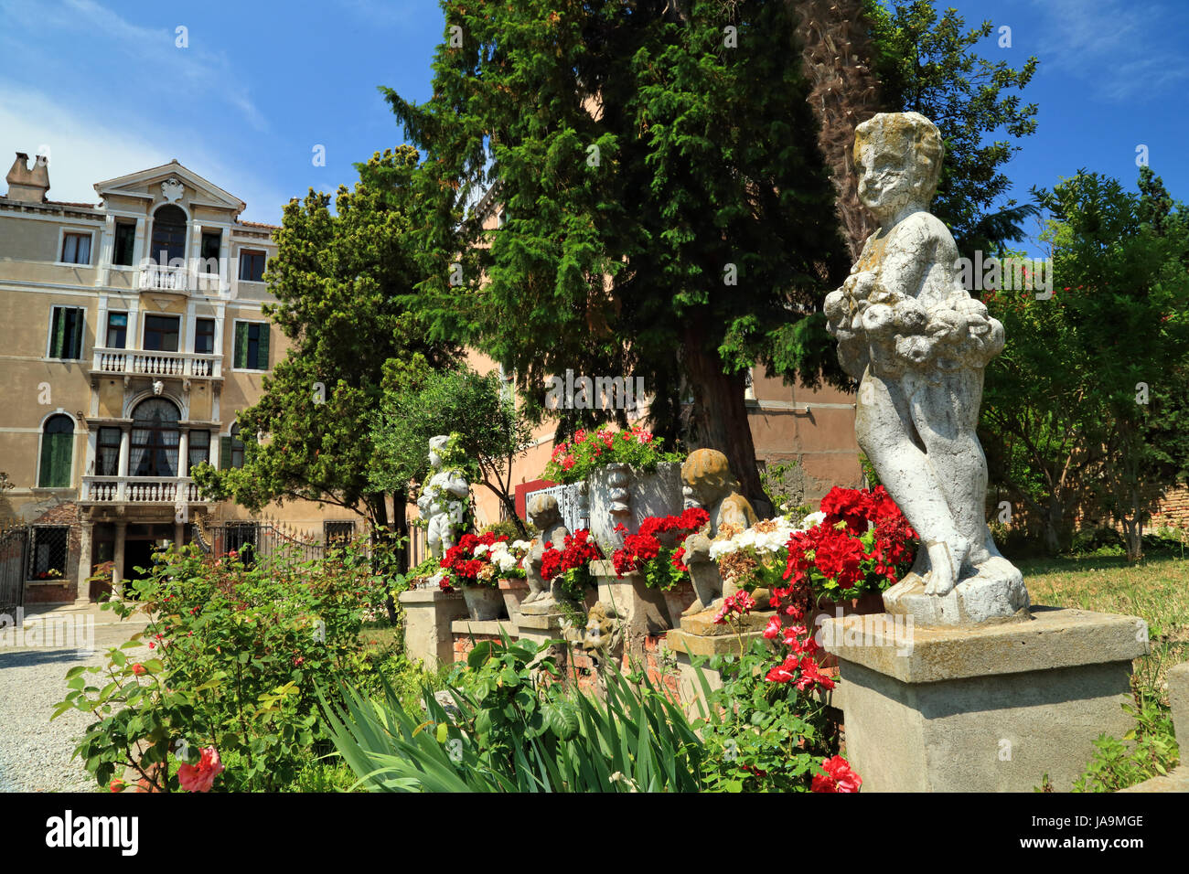 Sculpture in the garden of Palazzo Zenobio Stock Photo - Alamy