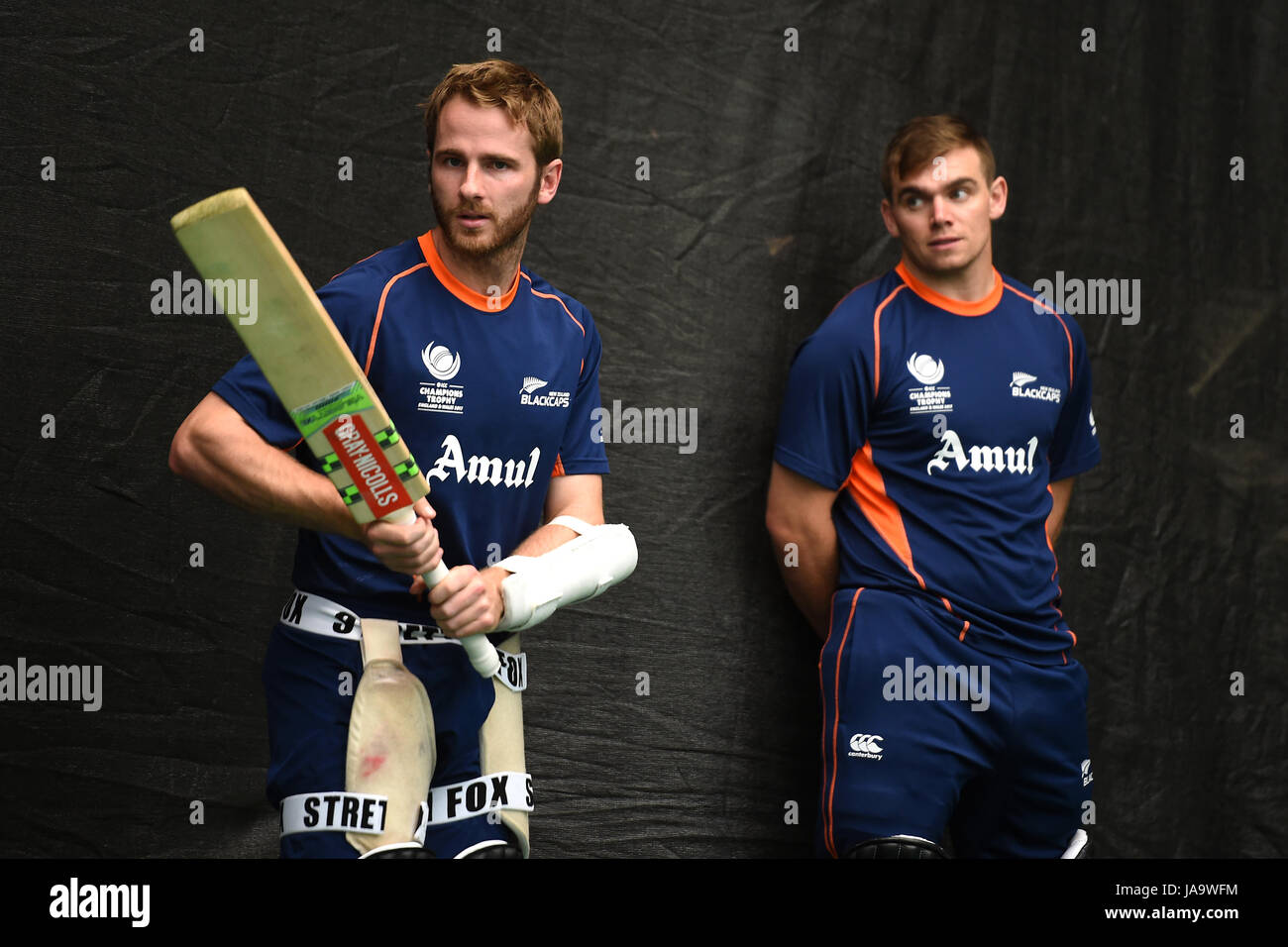 New Zealand captain Kane Williamson (left) and Tom Latham (right ...