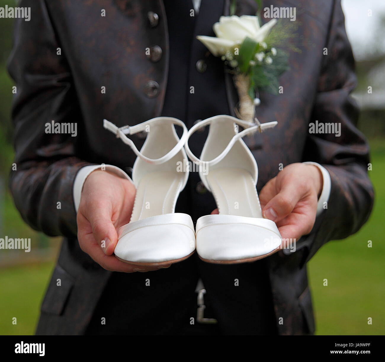 ring, shoes, rings, wedding ring, proposal, attorney, partner ...